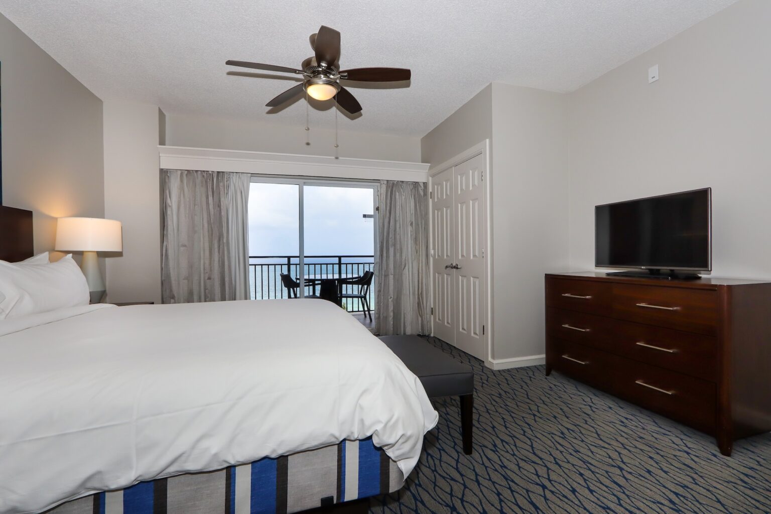 Marriott Beach Place Towers Resales - A Timeshare Broker, Inc.